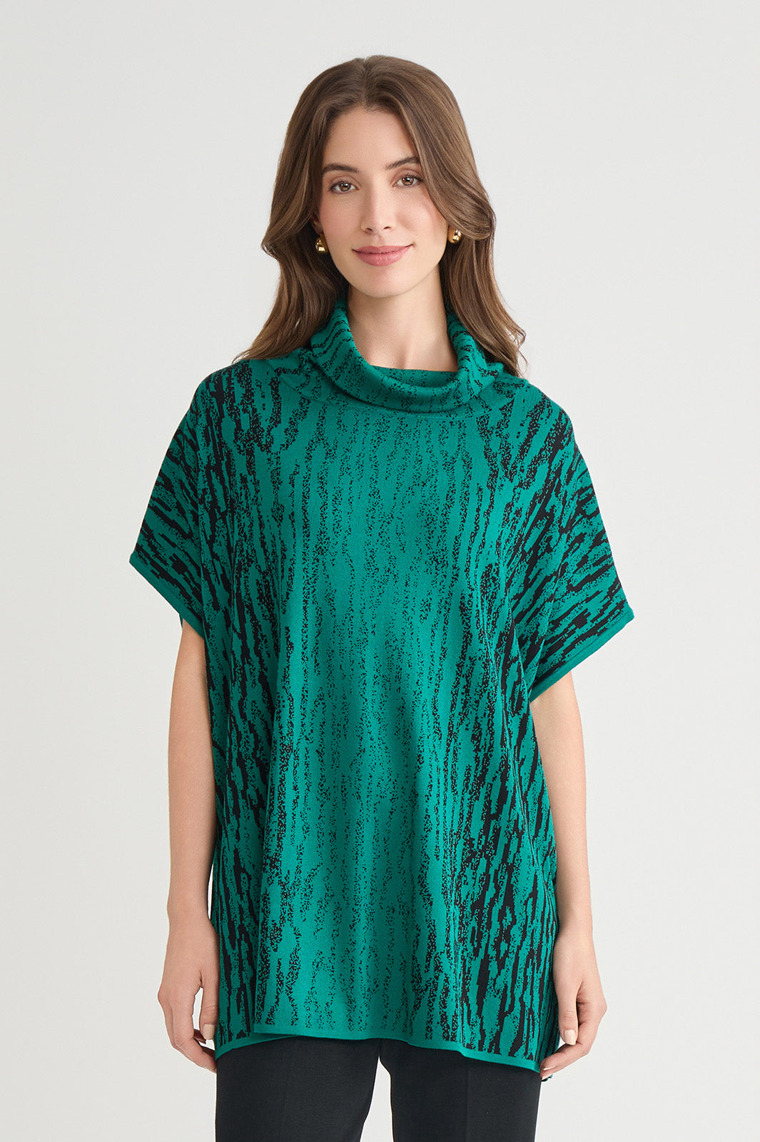 Short Sleeve Animal Print Turtleneck Tunic | Ming Wang